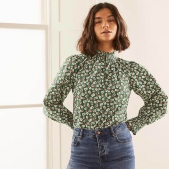 Boden | Tops | Boden Green Floral Smocked Top | Poshmark